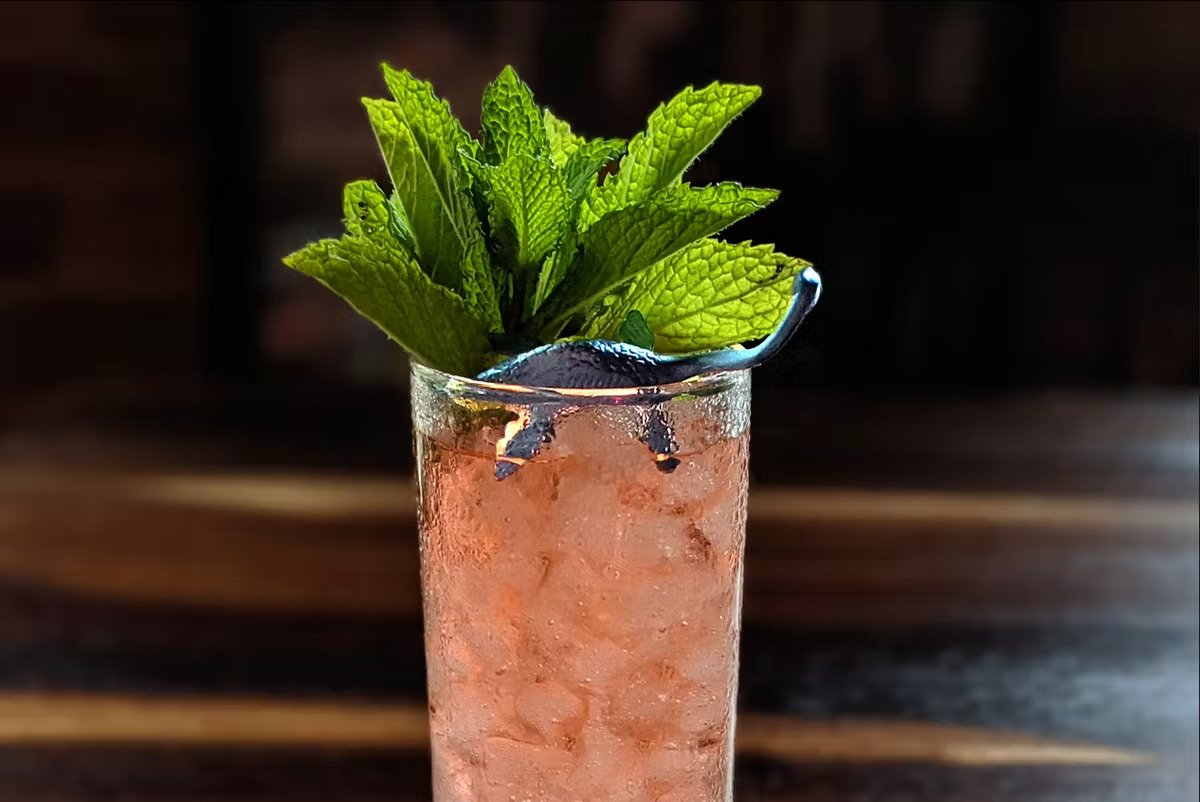 Headquarters Beercade | River North Arcade Bar & Event Venue