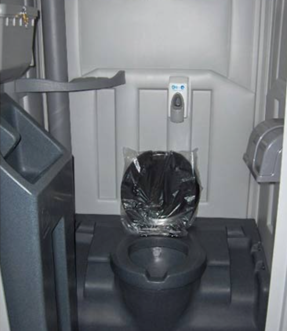 PREMIER PORTABLES FLORIDA | PORTA-POTTYS - DELUXE PORTABLE RESTROOM