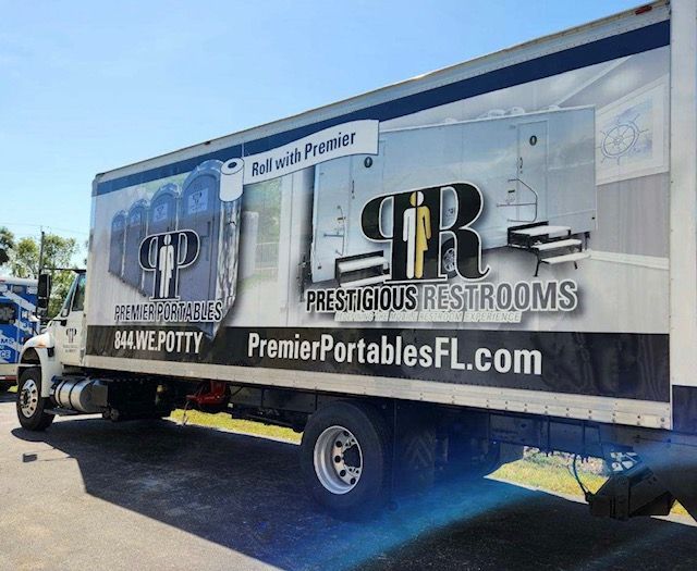 PREMIER PORTABLES FLORIDA | PORTA-POTTYS - DELUXE PORTABLE RESTROOM
