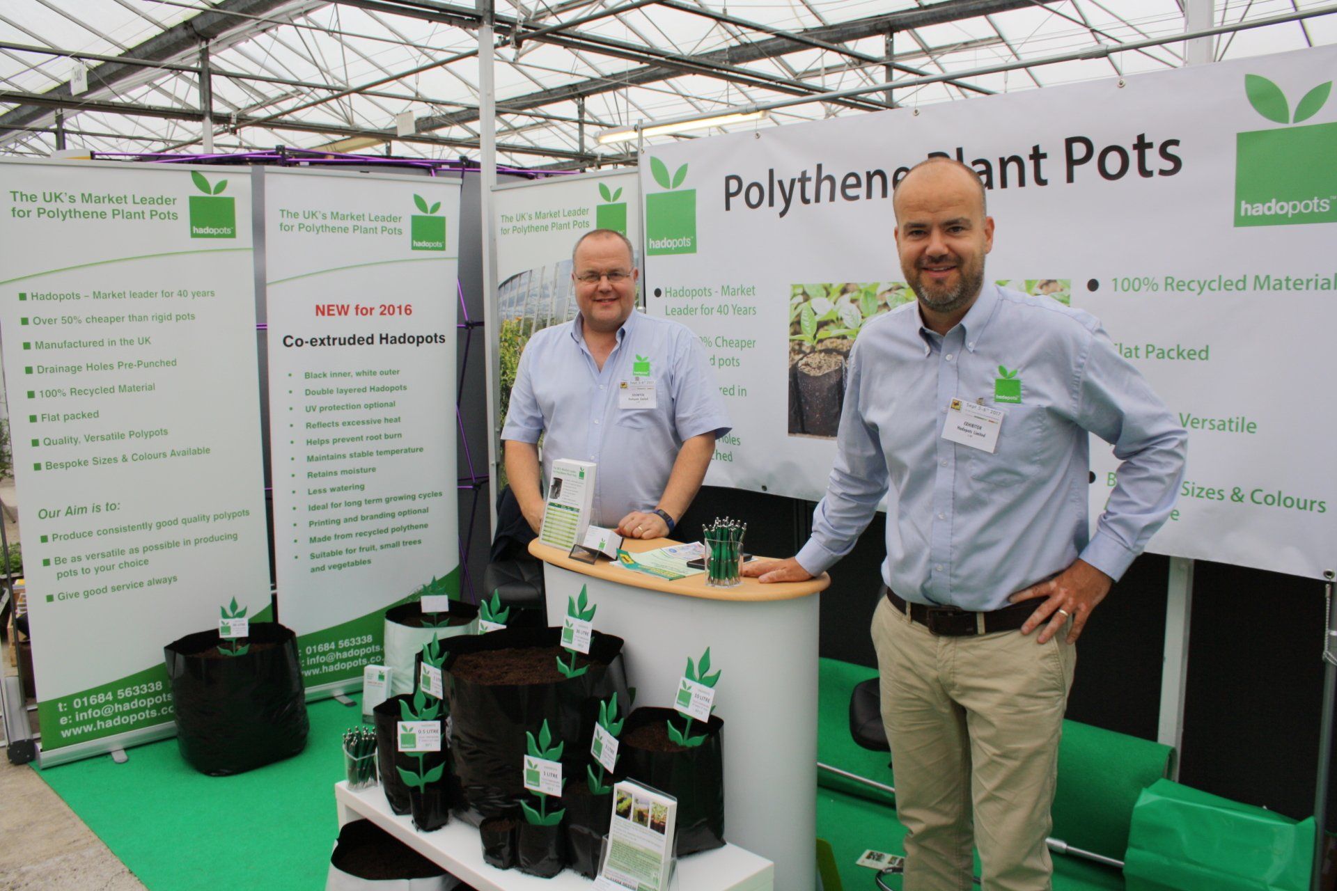Polythene plant pots made from recycled polythene by Hadopots
