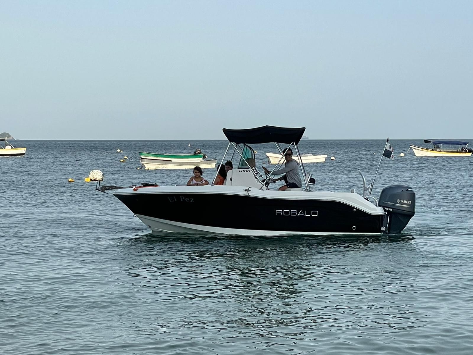 Llévatelo Hoy - Robalo 180