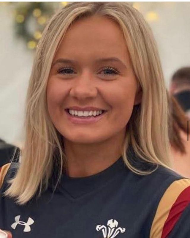 Lowri Thomas's Instagram, Twitter & Facebook on IDCrawl