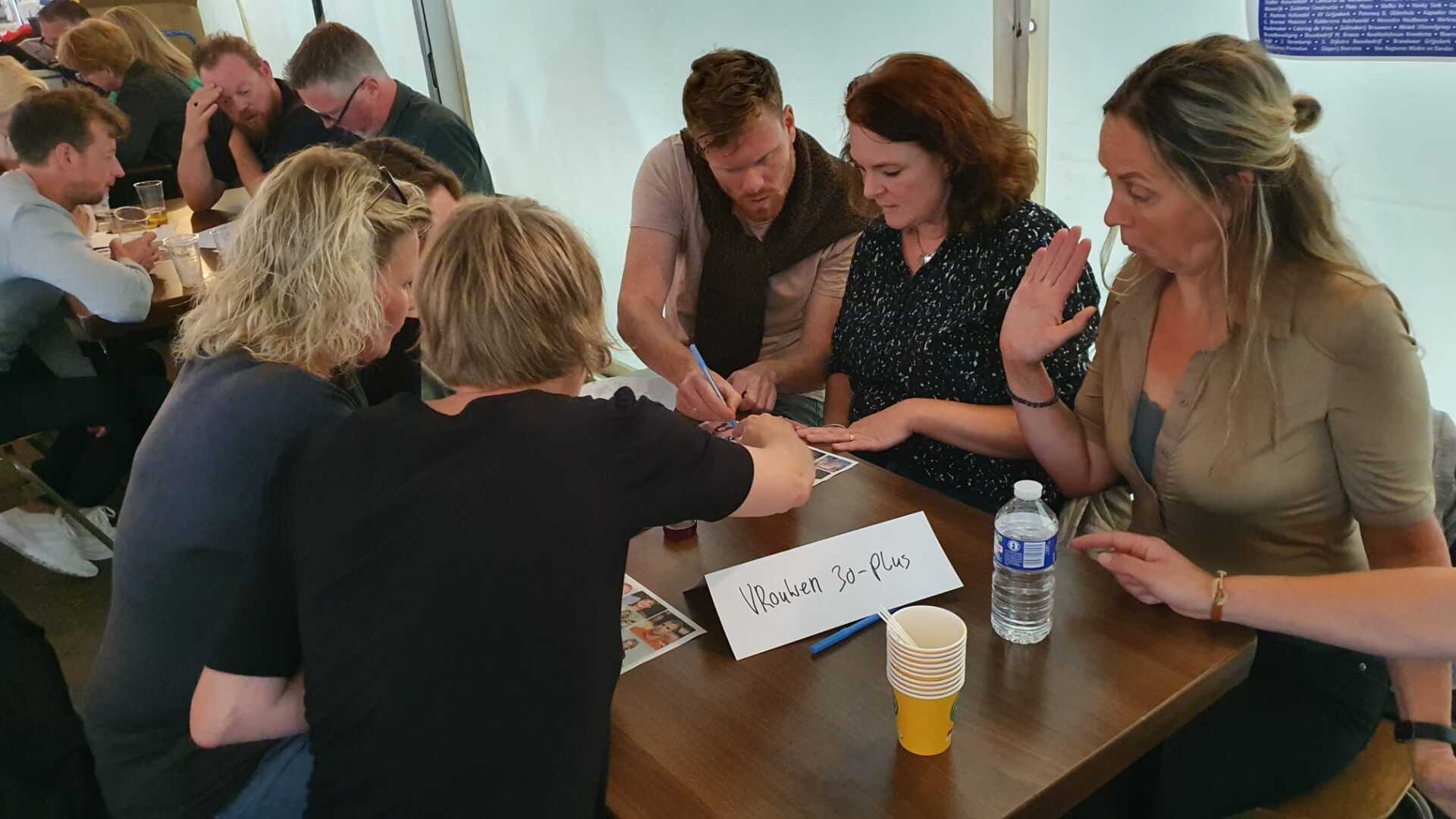 Esther Roorda is 'De Slimste Smalrug'