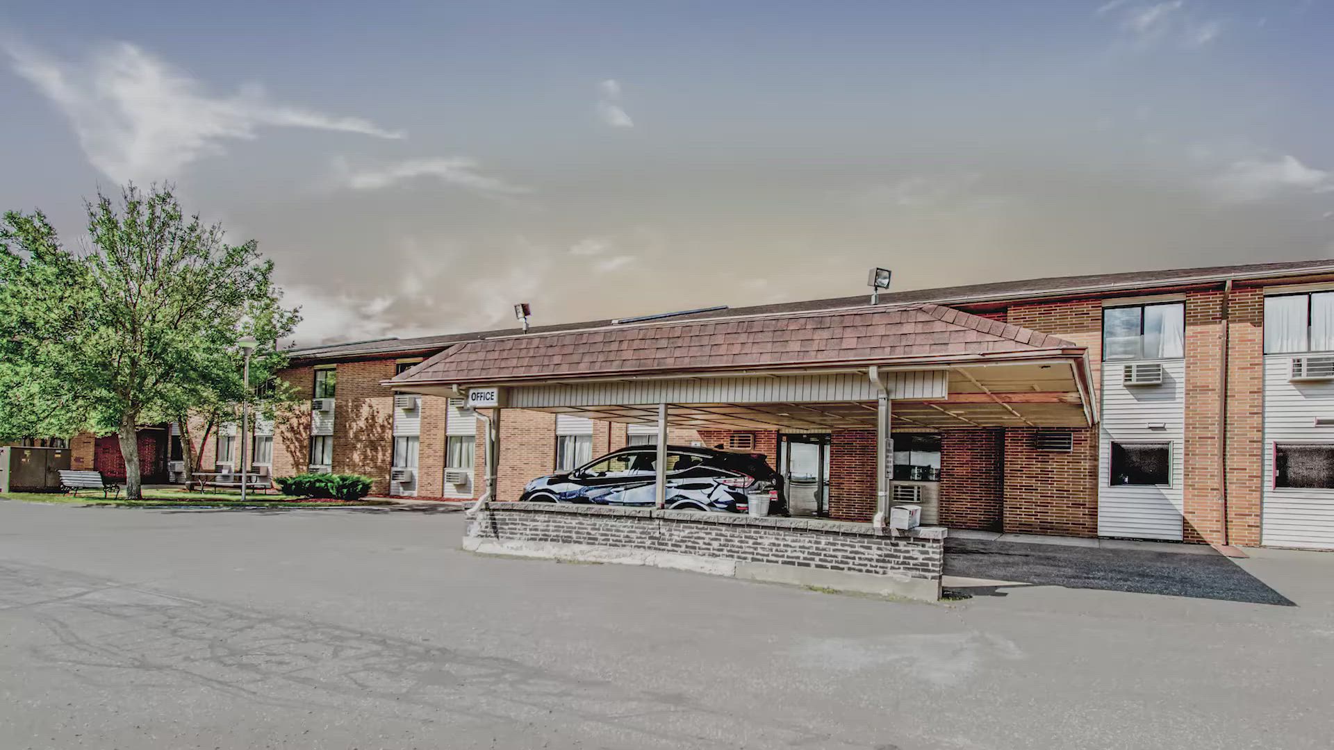 Economy Hotel: Affordable. Convenient. Friendly