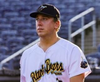 BOULDERS SIGN PITCHER RYAN SLEEPER