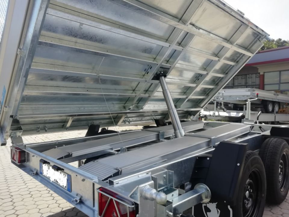 Allestimento gancio traino | Dronero, CN | Ghio Rimorchi