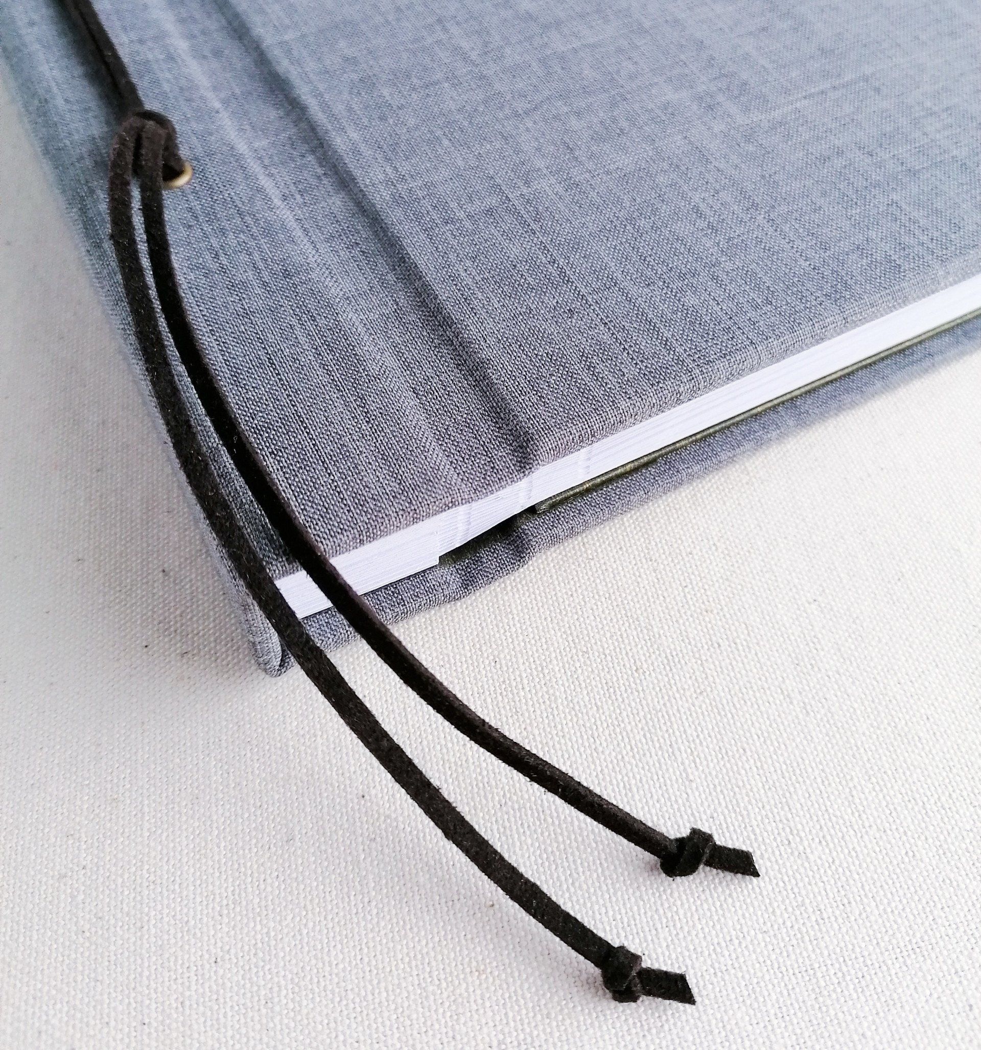 Custom hand bound books with vintage style & sustainability.