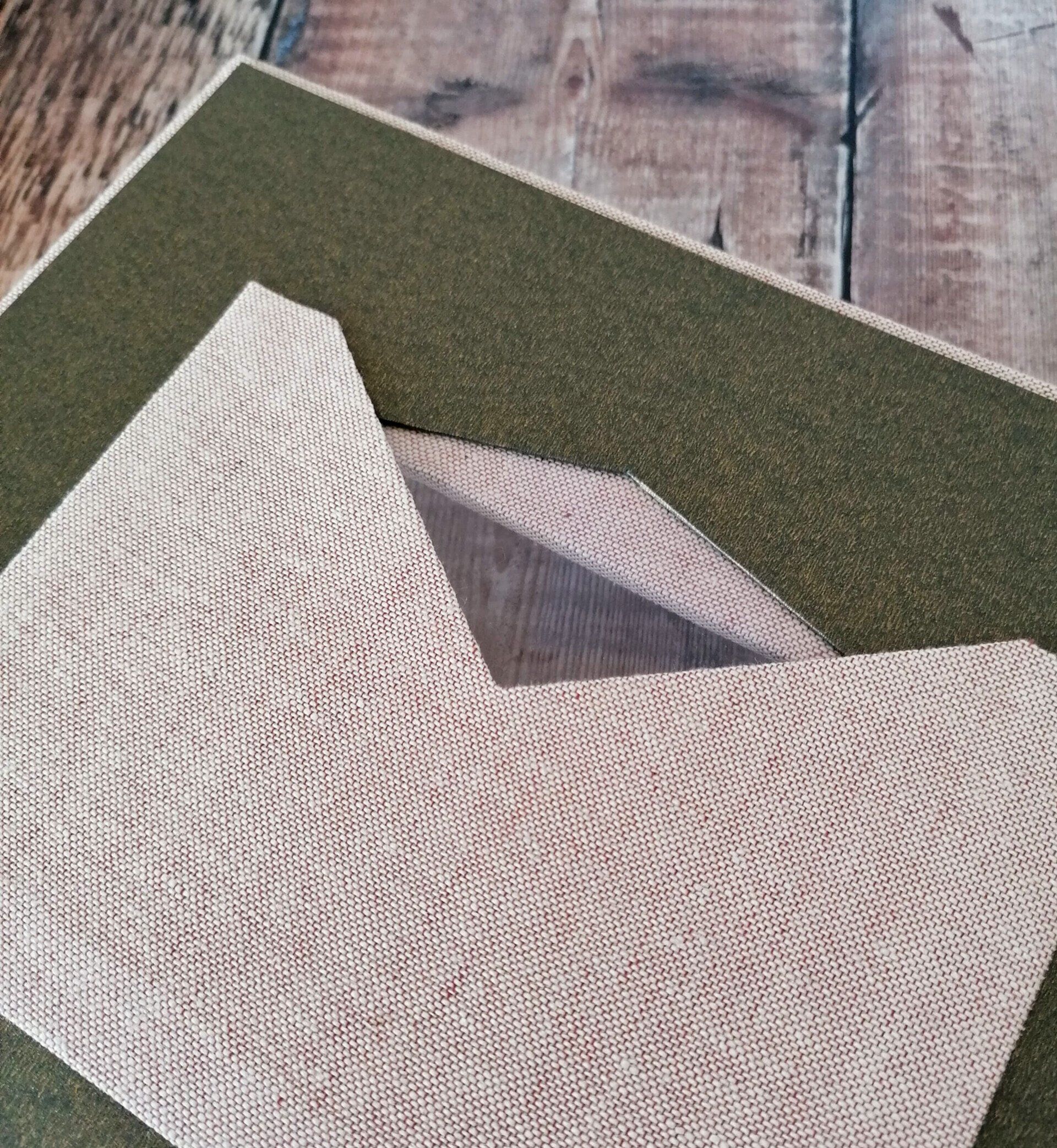 Custom hand bound books with vintage style & sustainability.