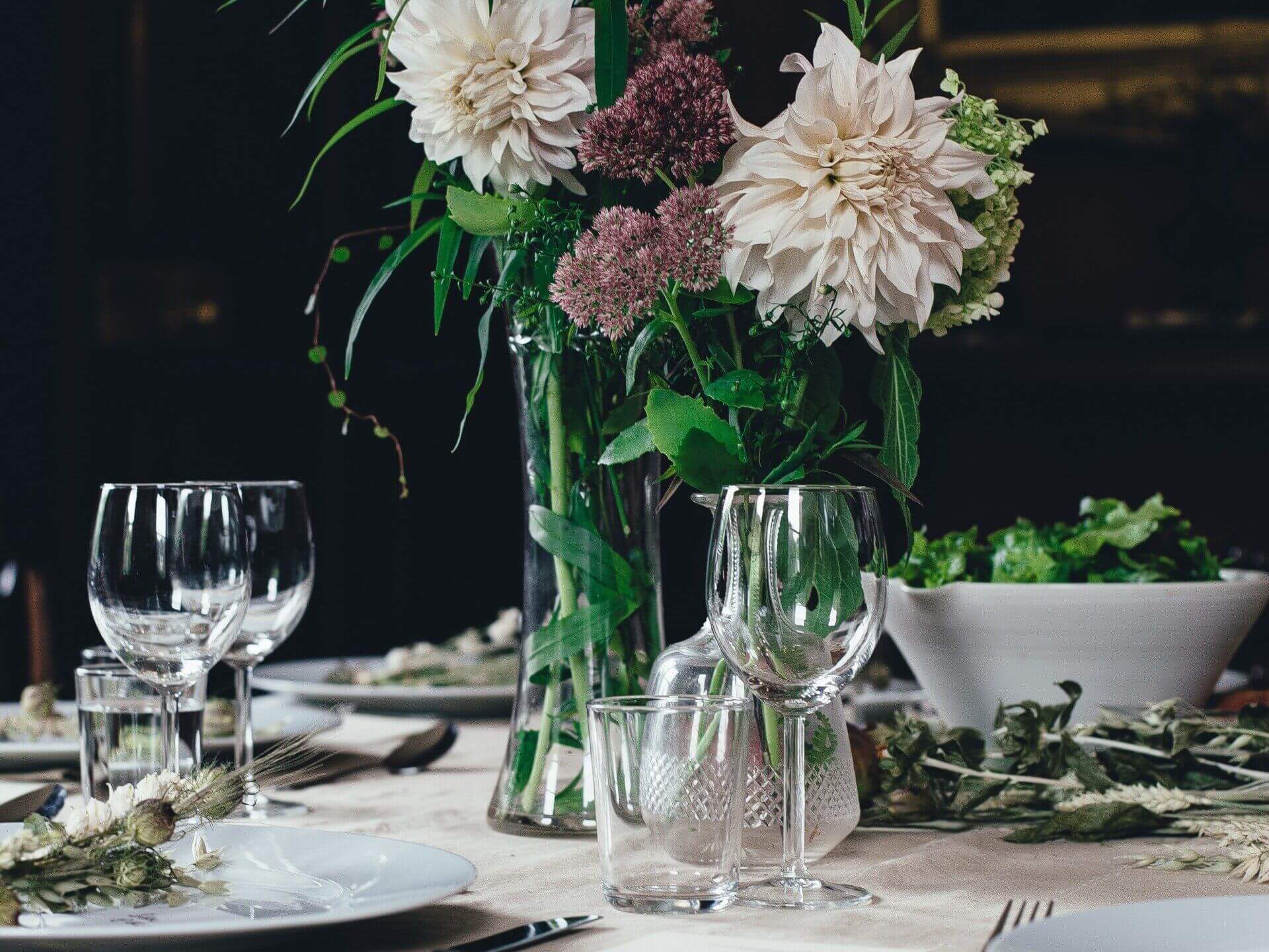 Tablescaping: Fresh flowers for a memorable dining experience