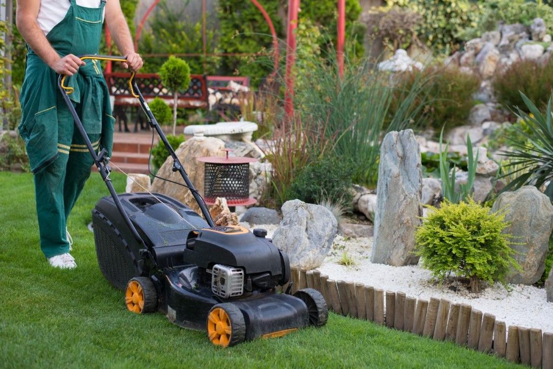 Hawthorne Landscaping | Lawn Care and Landscaping Services