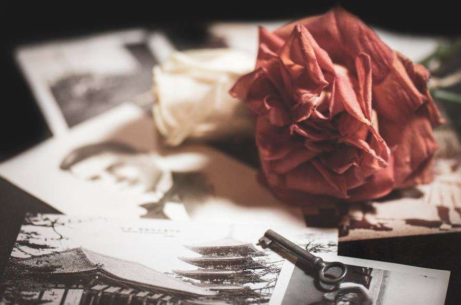 Funeral Photography Etiquette: What You Need to Know