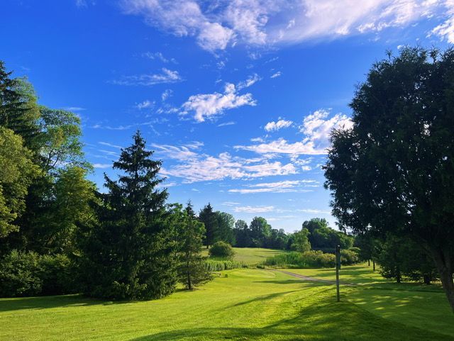 Welcome to Hickory Ridge Golf & Country Club!