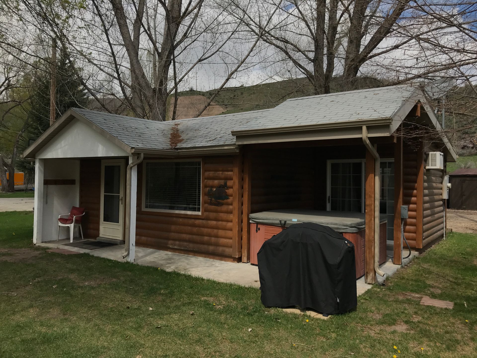 CABINS