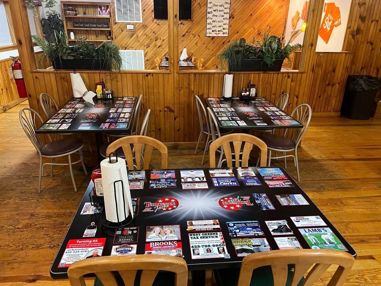 Top of Mind Tabletops Ad Layouts, Sizes and Availability