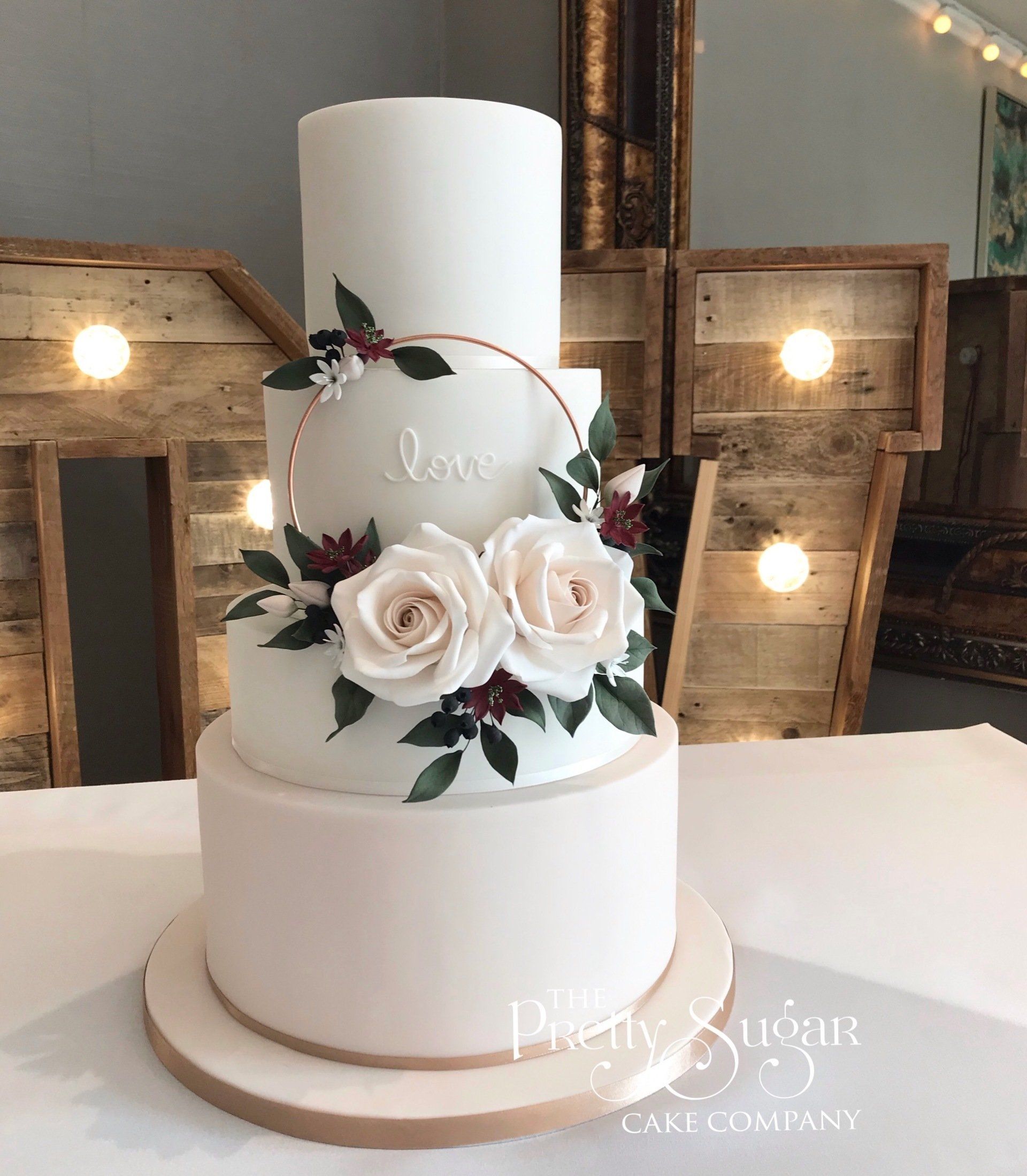 Browse Through The Galleries Of The Pretty Sugar Cake Company