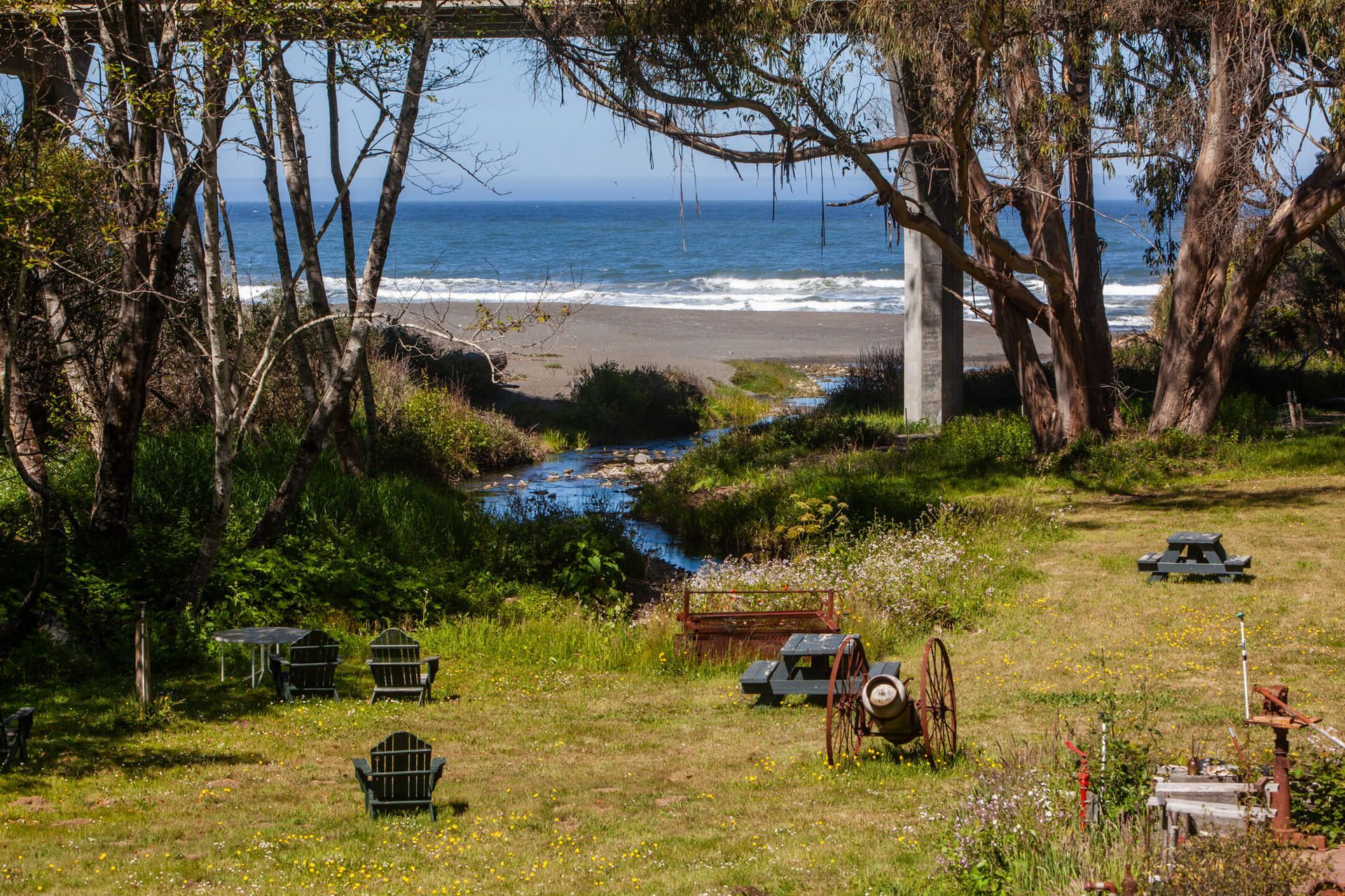 Freshwater Creek & Carriage Barn Lodging Photos Fort Bragg, CA | Howard ...