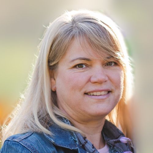 Angela Ford's Instagram, Twitter & Facebook on IDCrawl