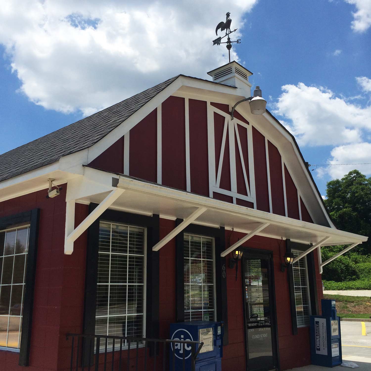 Little Barn | Lawrenceville, Georgia | Biscuits & BBQ Restaurant