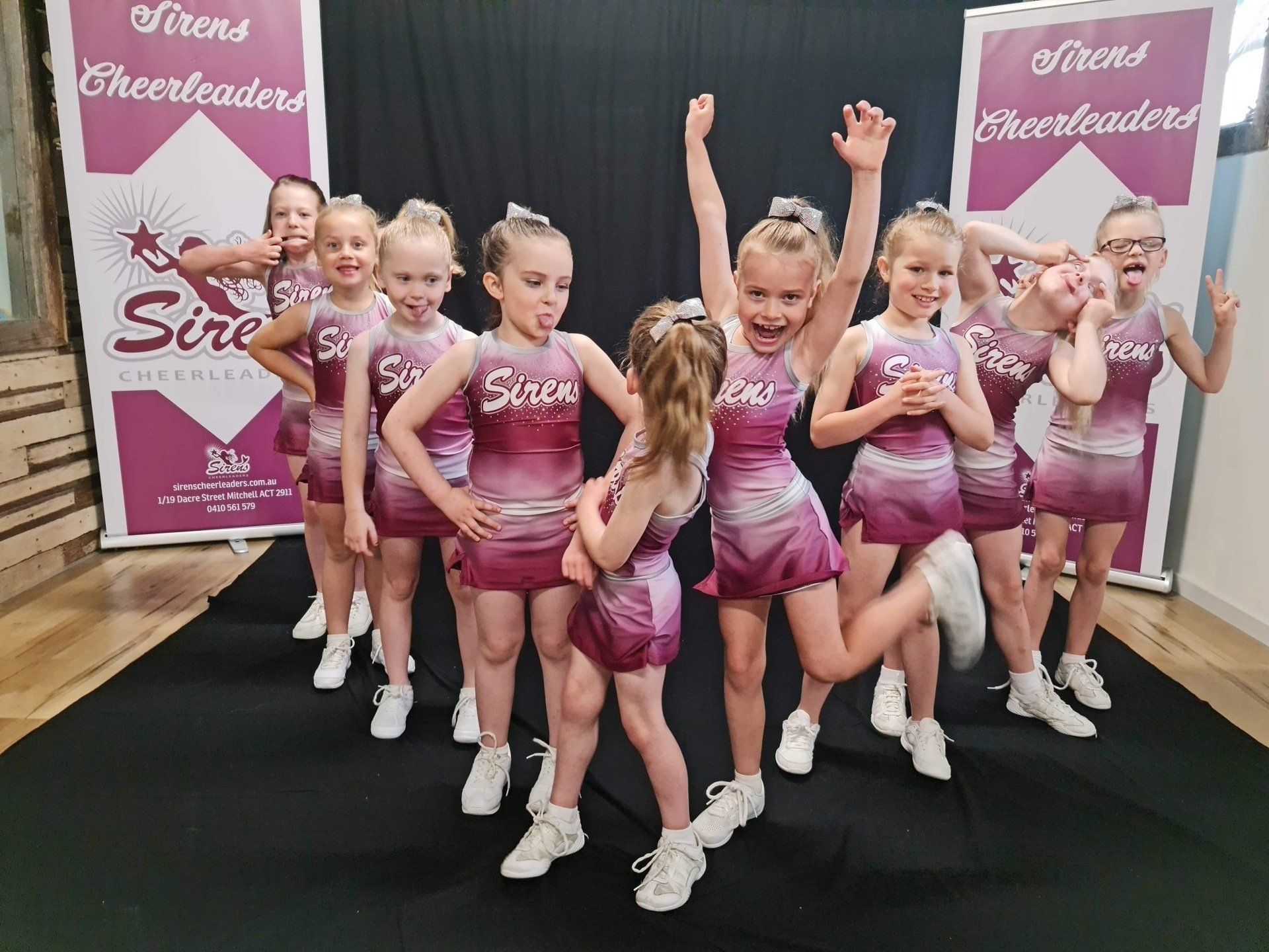 Looking For A Great Cheer Squad? | Sirens Cheerleaders