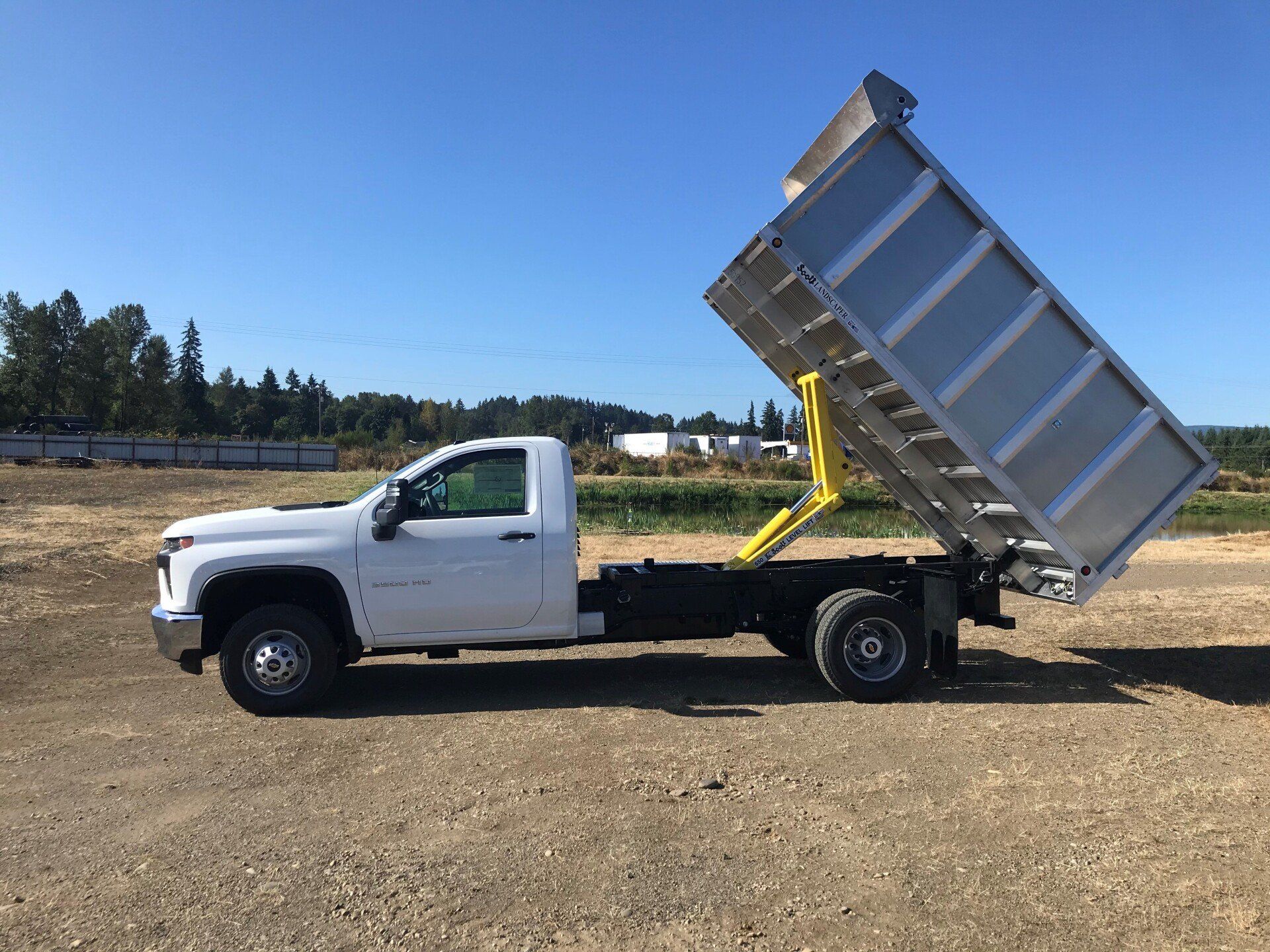 Aluminum Landscaper - Conventional Stake