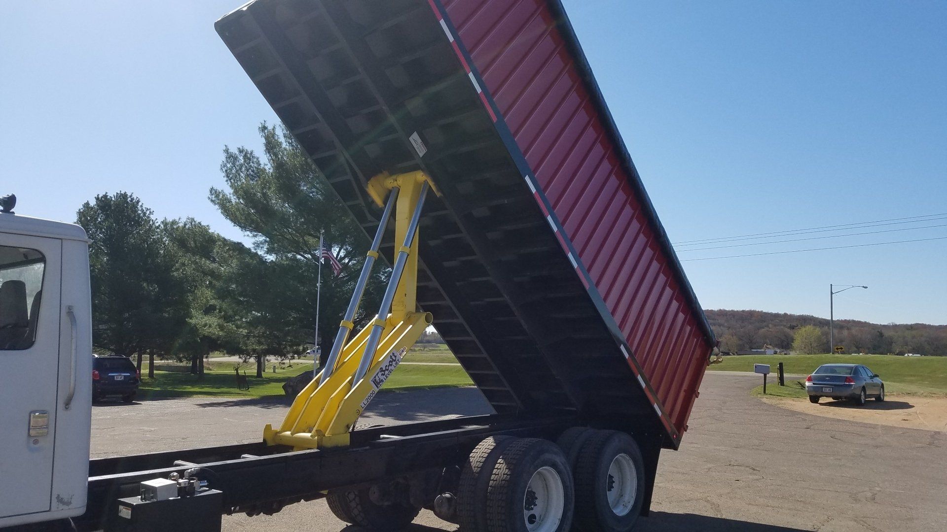 Tafco Equipment CO - Blue Earth MN - SCOTT Truck Bodies and Hoists