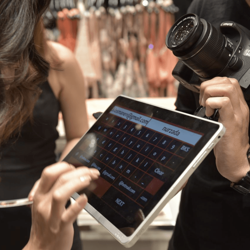 Roaming Photographer Sharing Instant Photos | Ghelani Studios