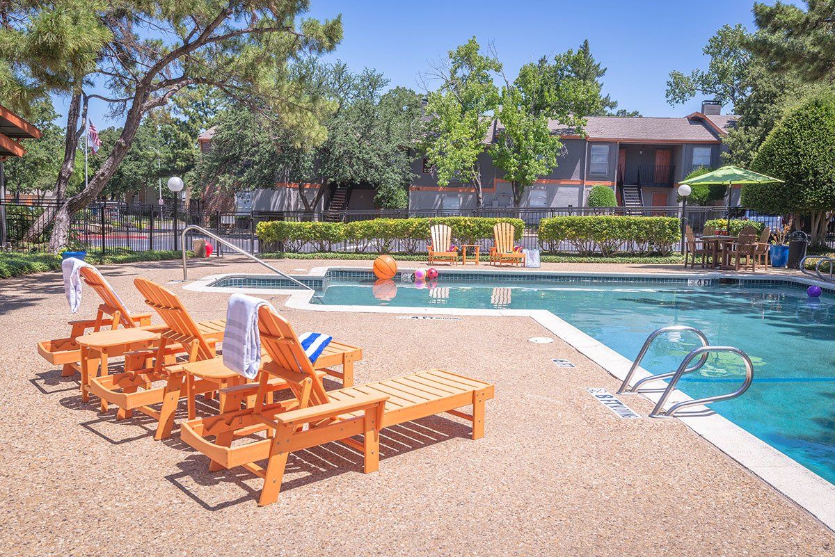 WELCOME HOME | 2121 APARTMENTS