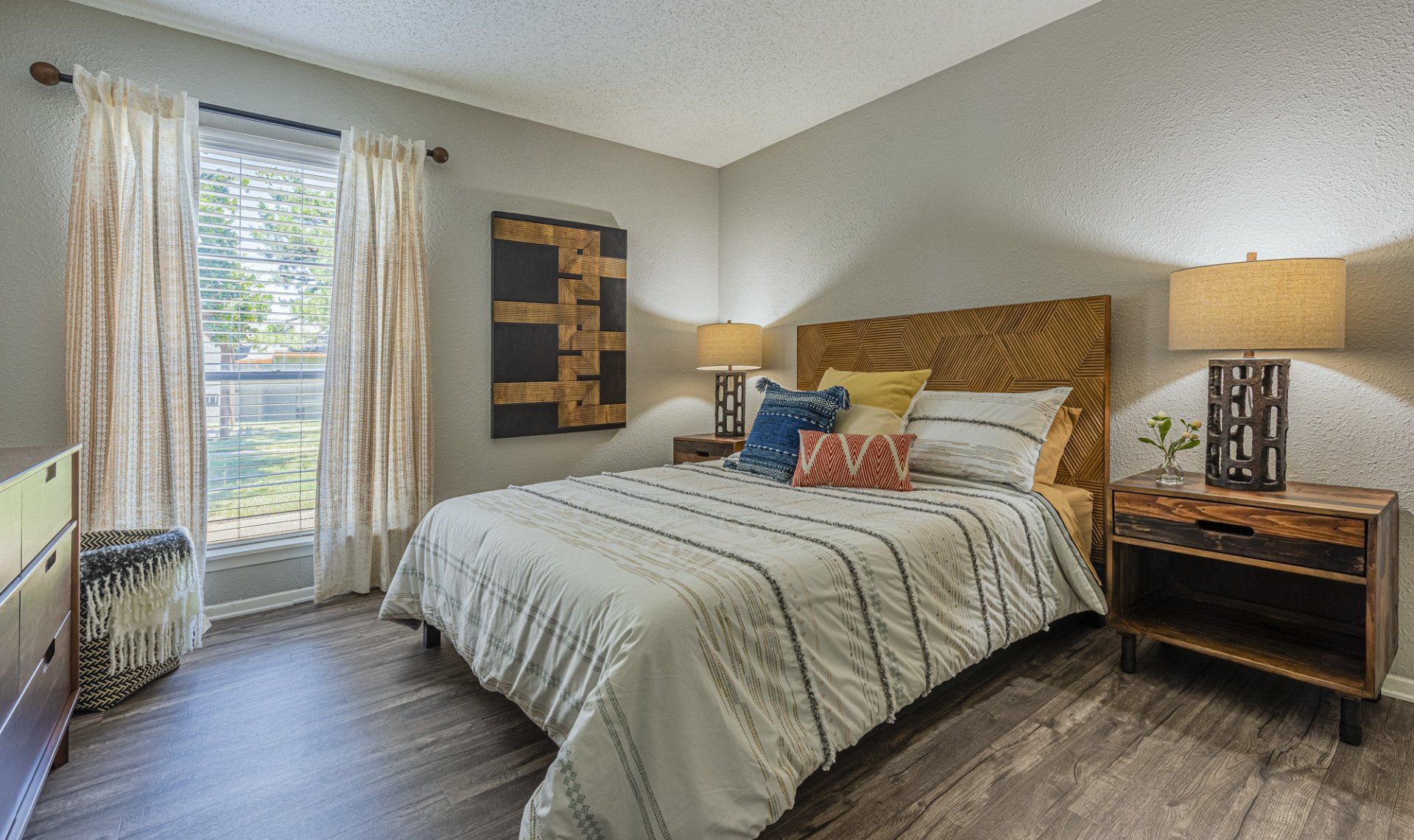 WELCOME HOME | 2121 APARTMENTS