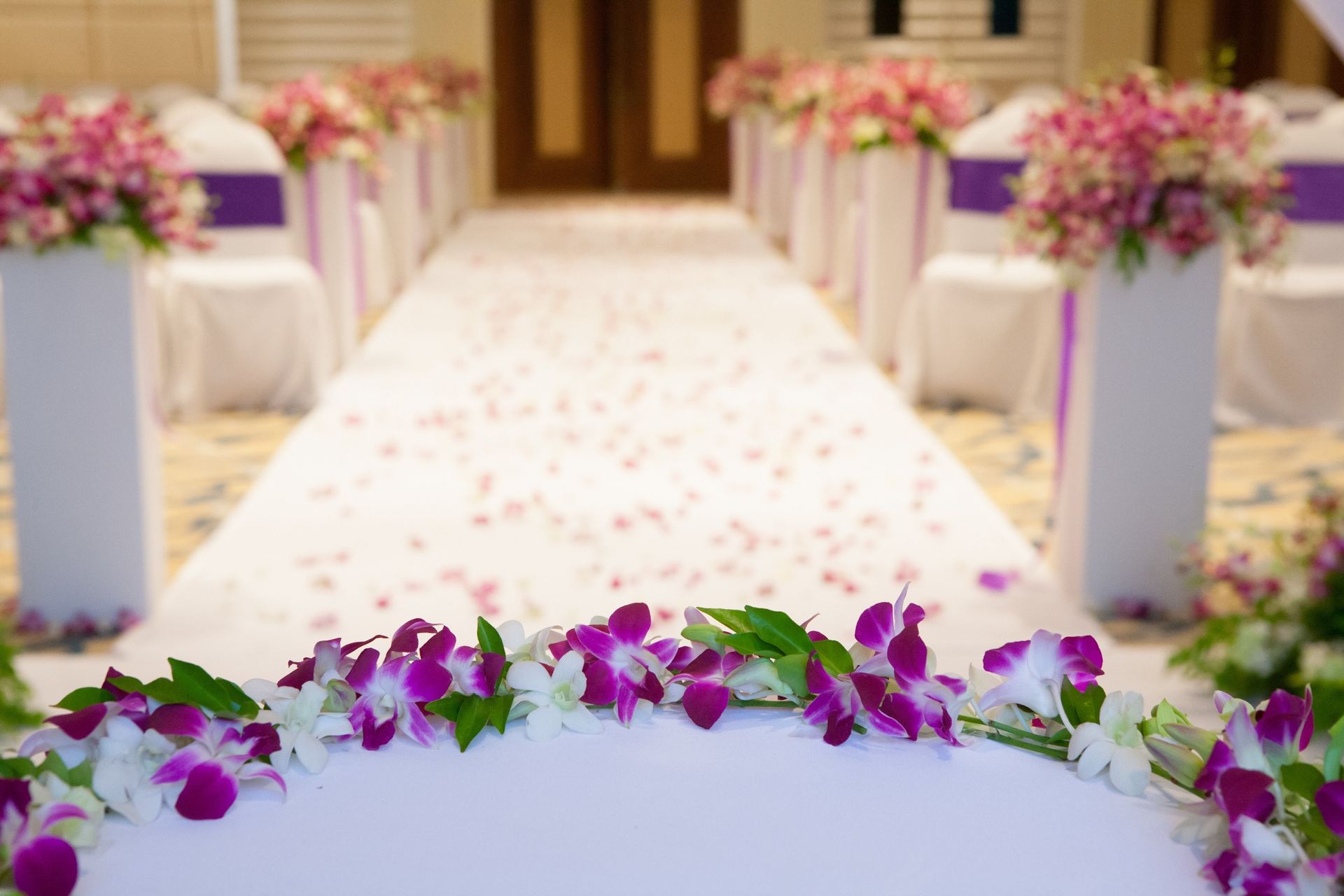 All You Need to Know About Wedding Aisle Runners | Our Blog