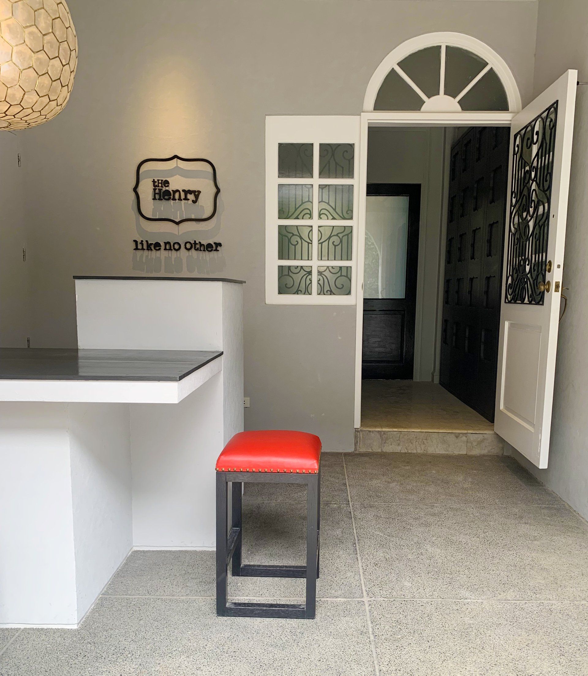 THE HENRY HOTELS AND RESORT | Philippines