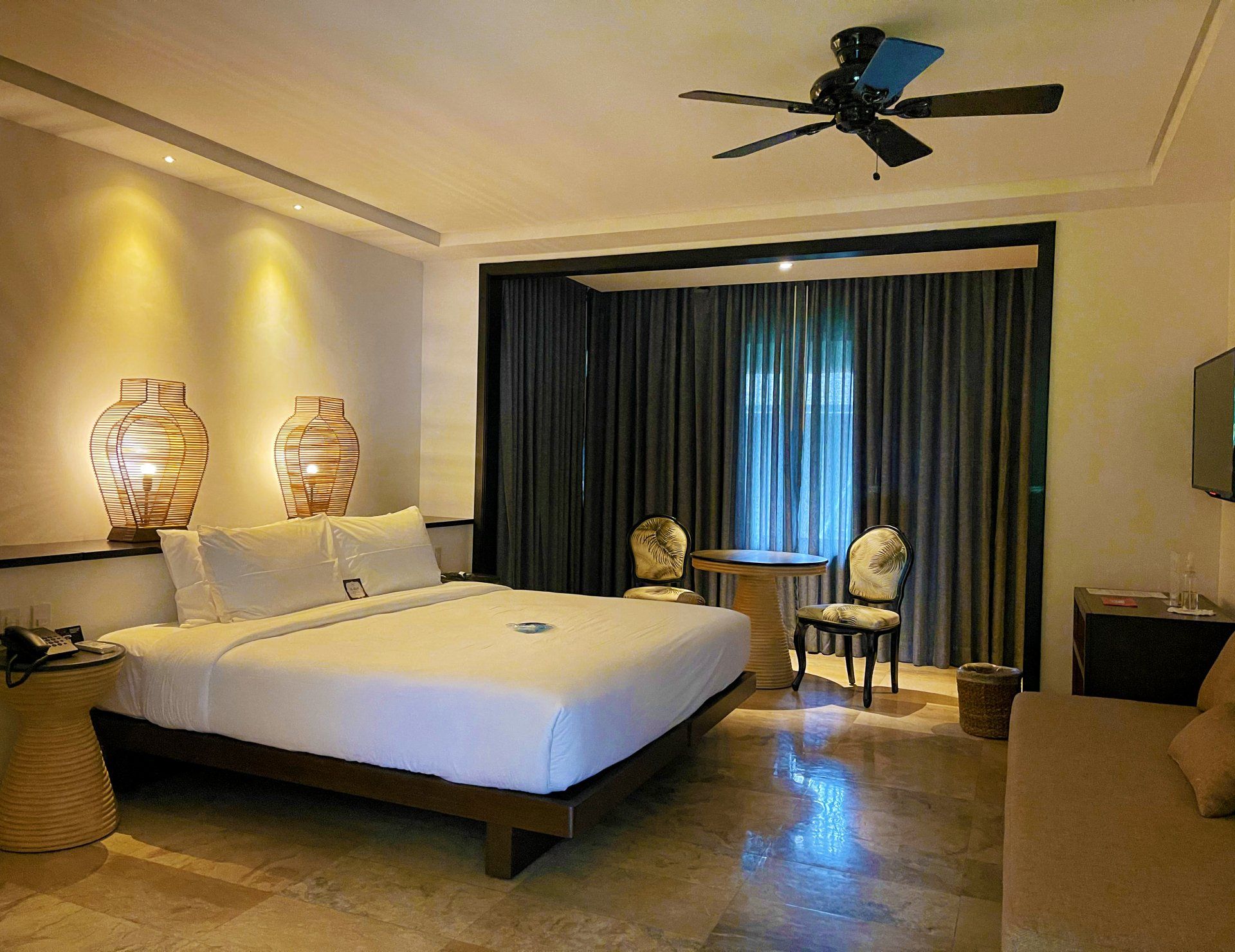 THE HENRY HOTELS AND RESORT | Philippines