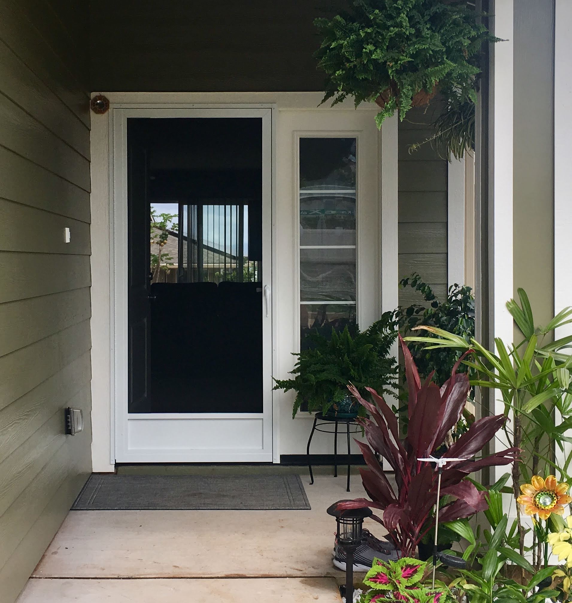 Standard Screen Doors | Wailuku, HI | Aloha Screen Doors