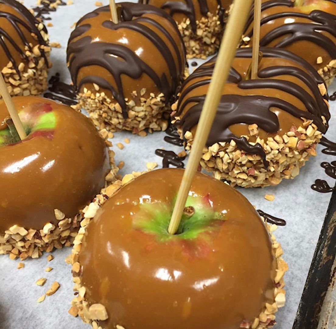 Alpine Pastry Shoppe - Long Island Custom Bakery, Cakes, Pastries ...