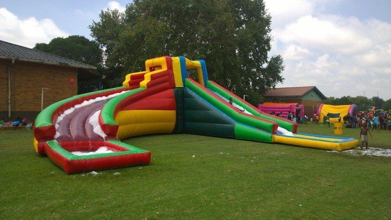 Inflatables | Jumping Castles | Party Planner | Foam Parties