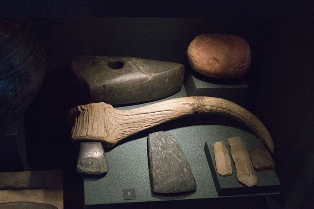 neolithic artifacts uk