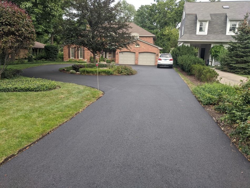 Asphalt Driveways | TMW Enterprises | Elk Grove Village