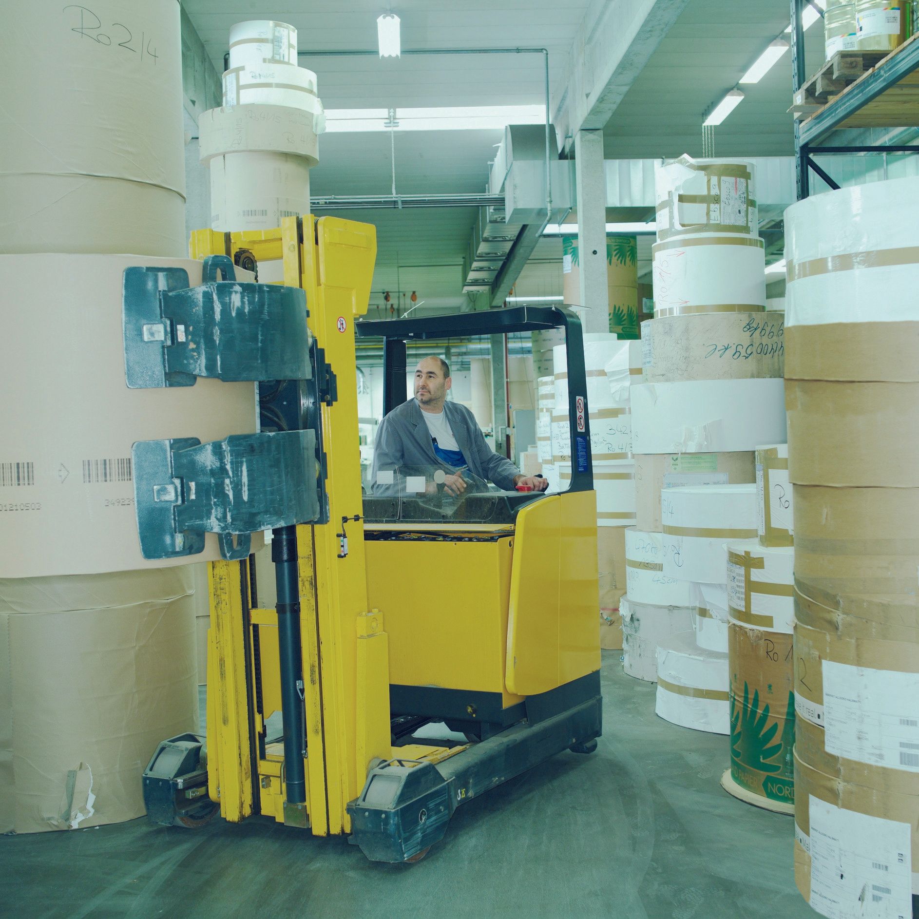 Battery Traders - Batteries 12V accessories 4WD & Camping Gear