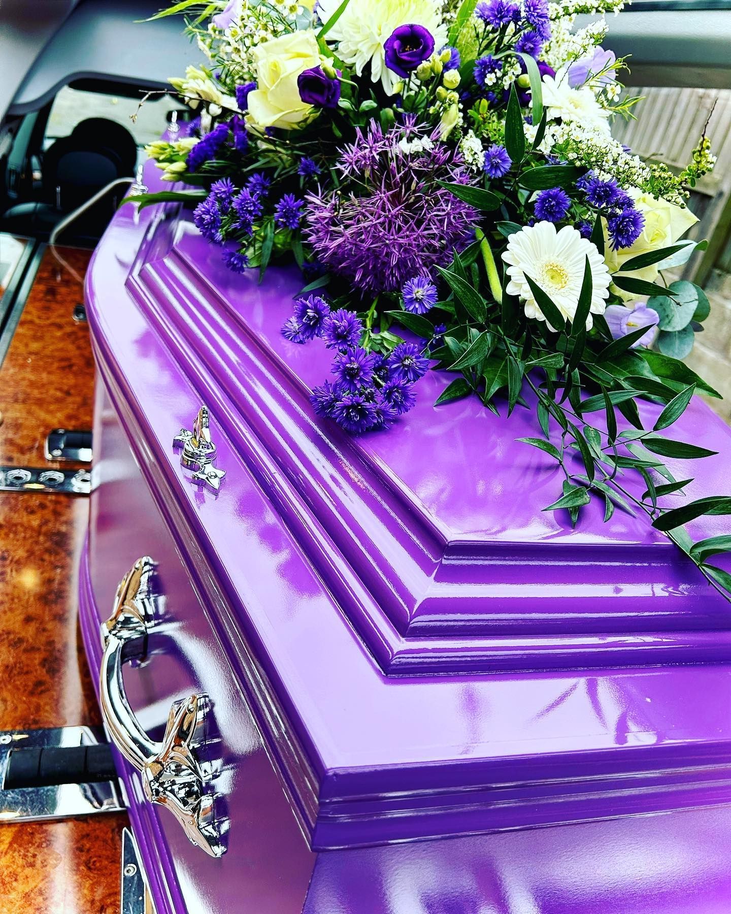Personalisation of Coffins: Honouring a Unique Journey