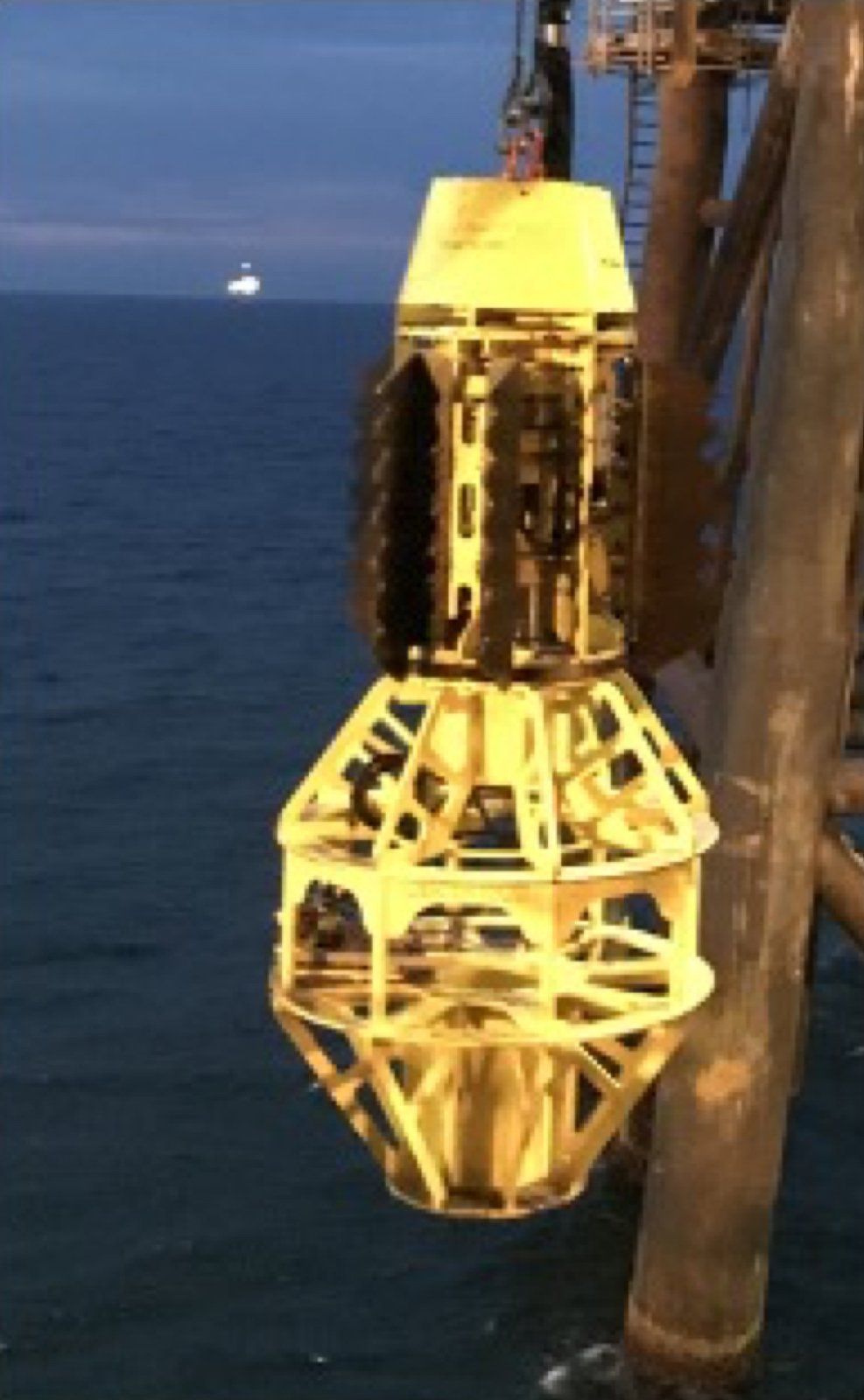 Subsea Cutting Services | Deco Subsea | worldwide