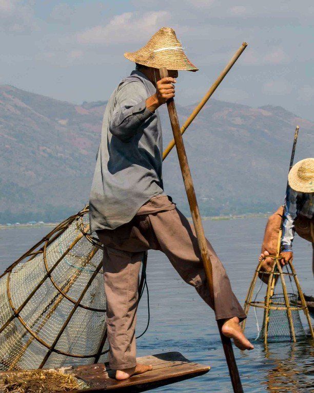 What to see in Eastern Myanmar: Part 4 - Inle Lake - The Famous One Leg ...