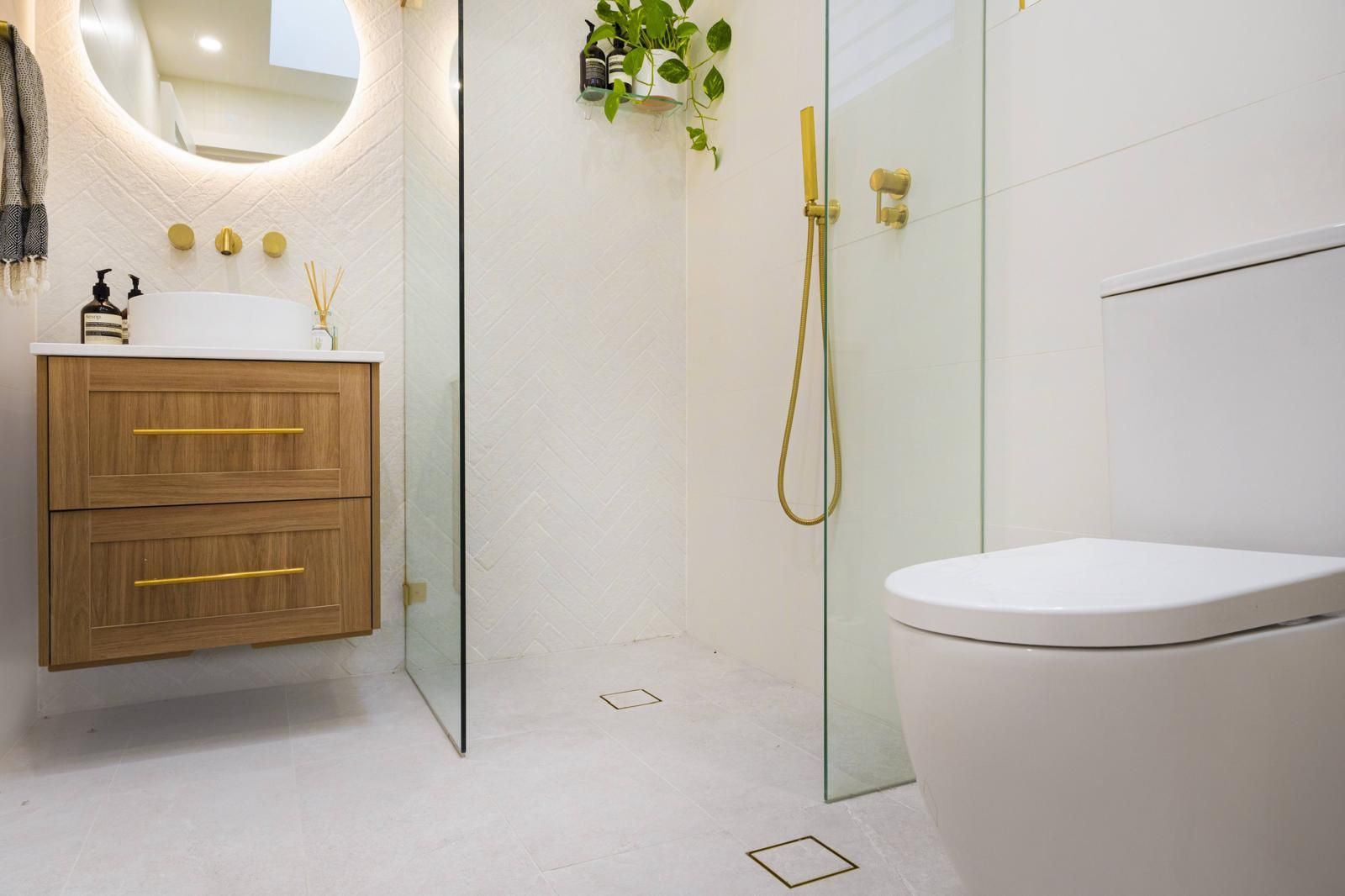 A Complete Bathroom Renovation Guide: Designs, Layouts, Costs & Materials