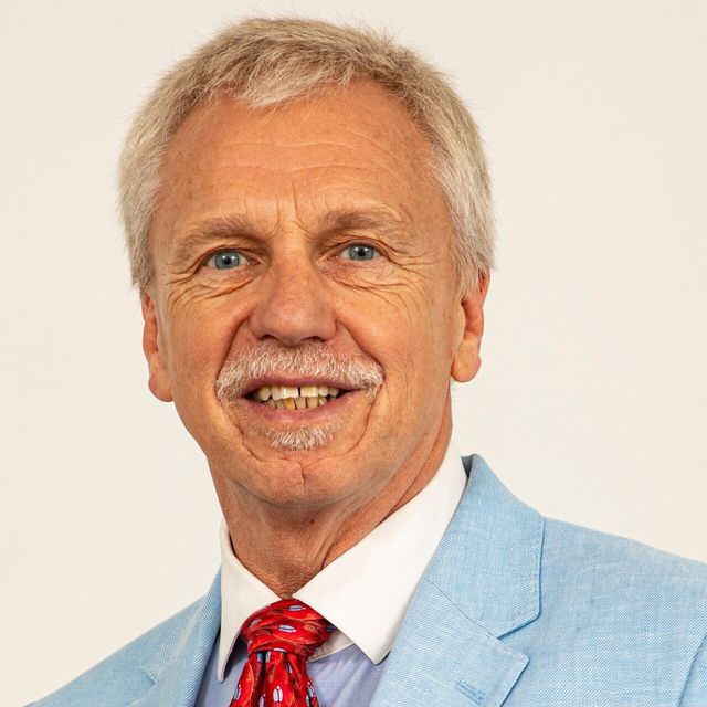 Lisa Mccole's Instagram, Twitter & Facebook on IDCrawl