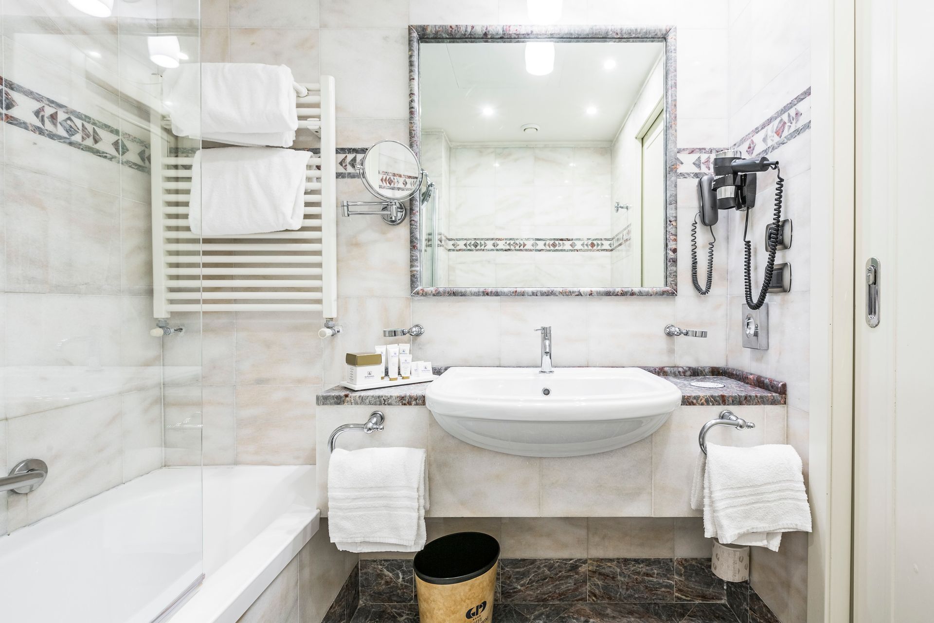 Suite hotel Roma centro | Roma | ReMarhotels Srl