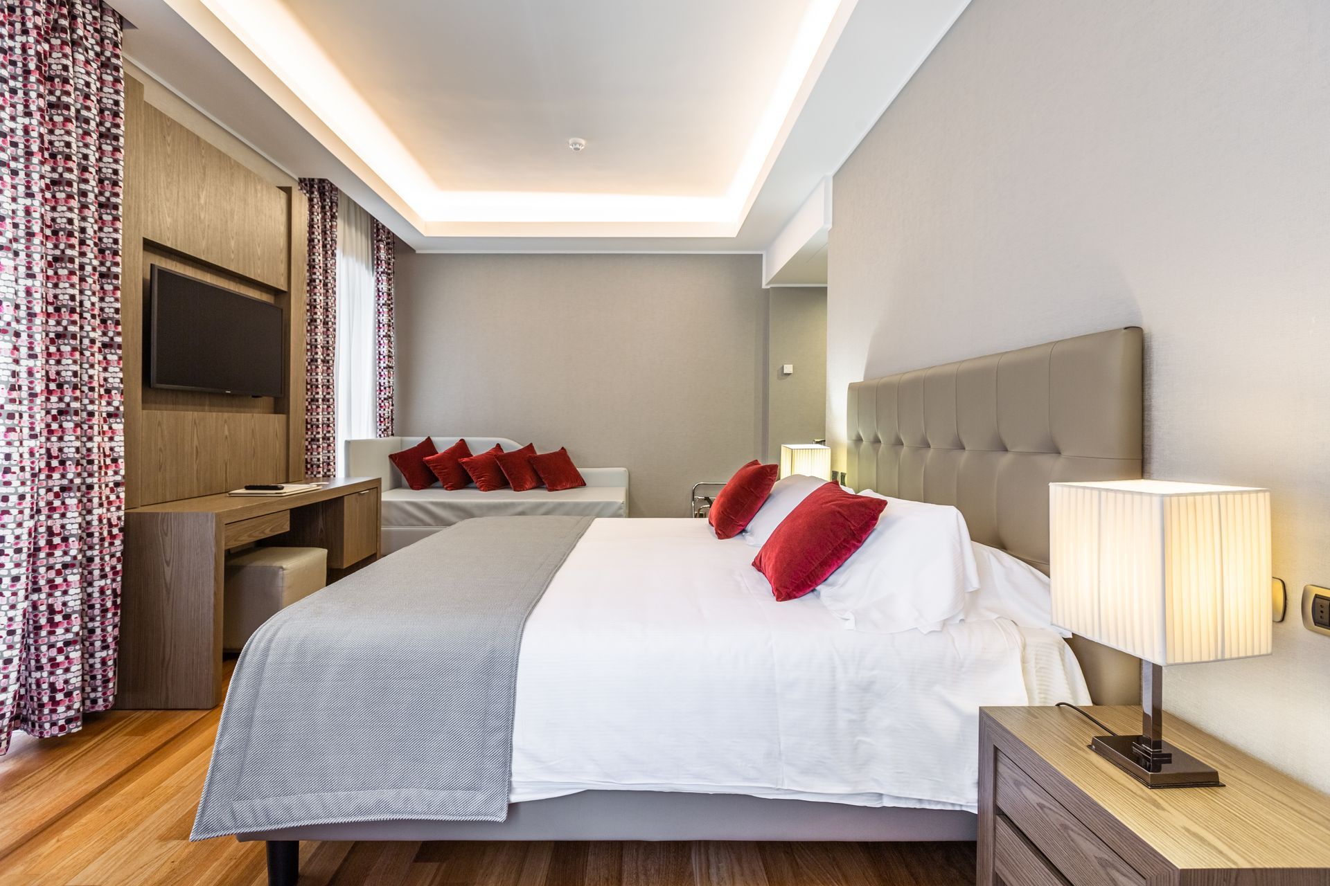 Hotel suites in central Rome | Rome | ReMarhotels Srl