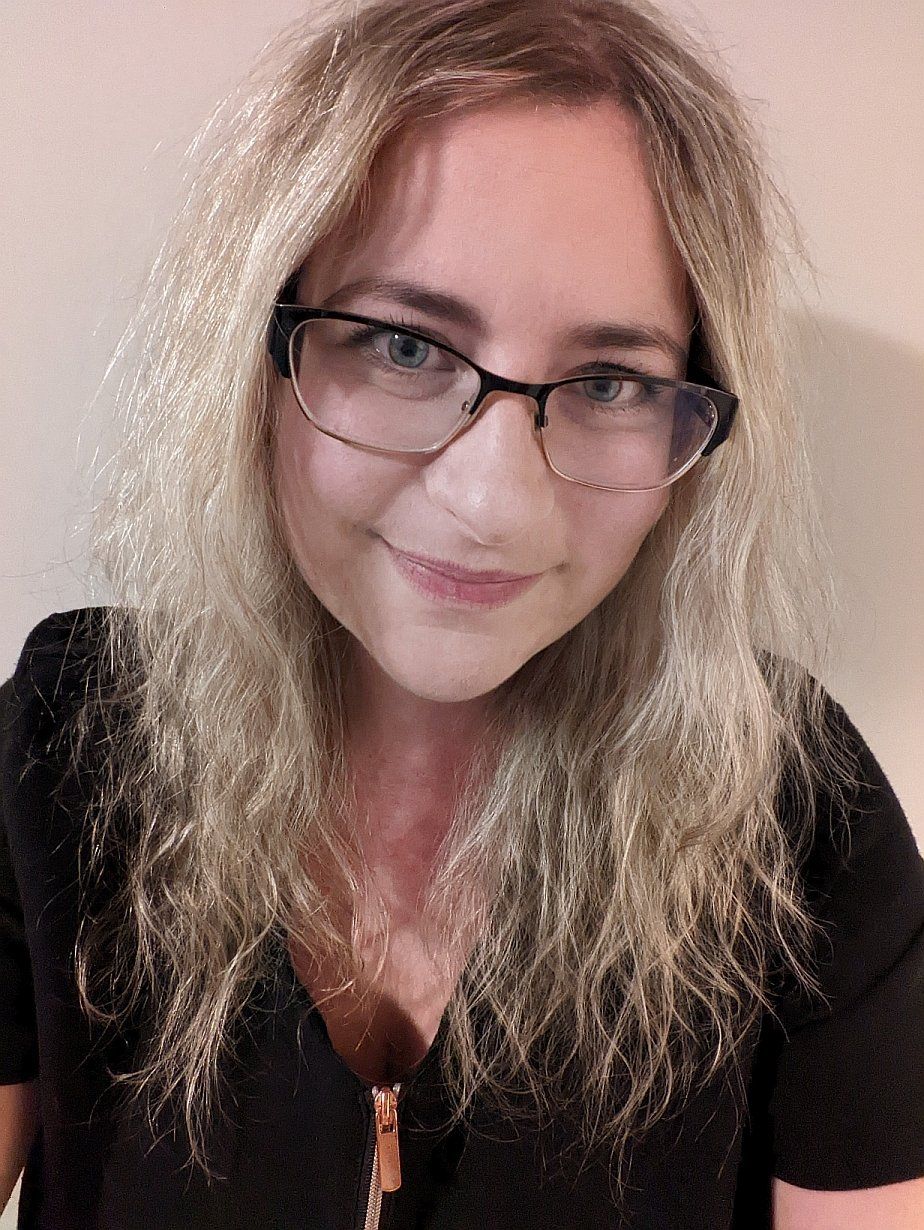 Emily Ritchie, Best Spa, Facials, Skin Care in Duncan BC