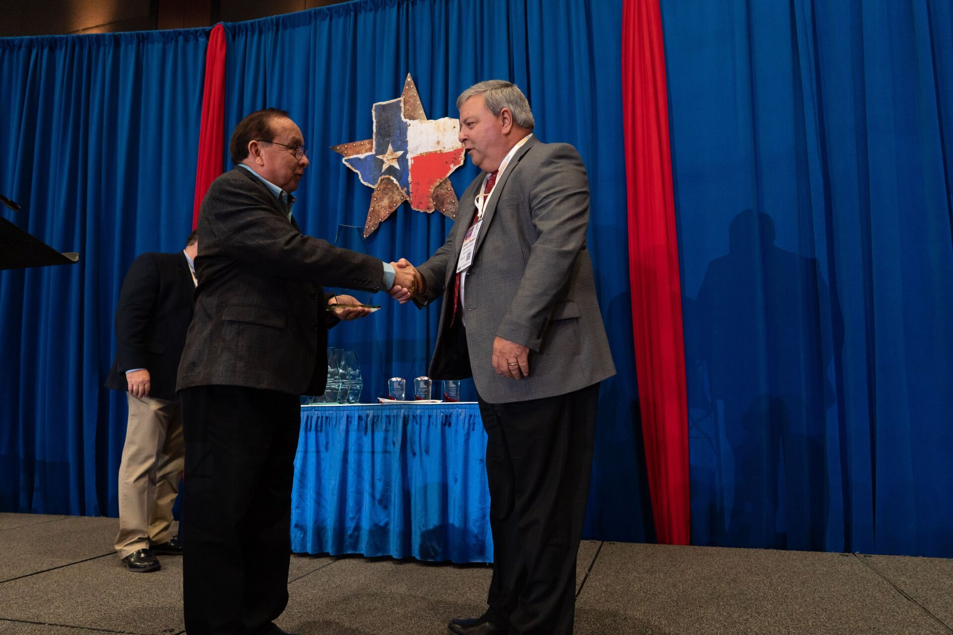 Judge Johnston Receives Distinguished Service Award from TTA