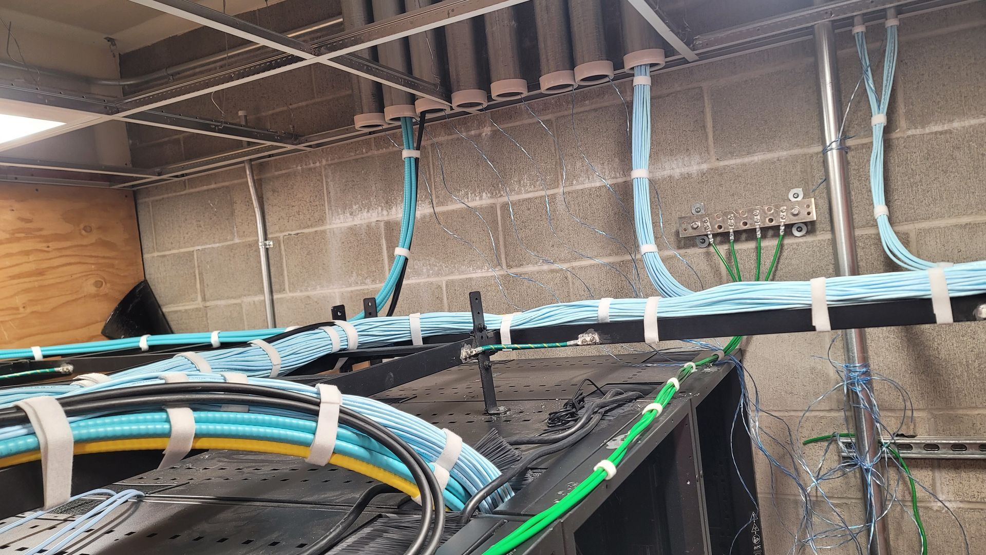 Adaptive Solutions | Network Cabling | Bellevue, WA