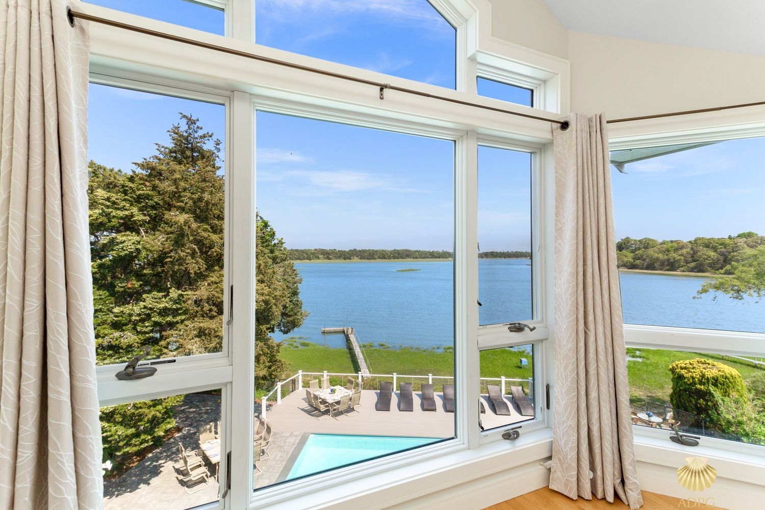 CAPE COD LUXURY WATERFRONT VACATION RENTAL ESTATE|POOL & DOCK|MA, USA