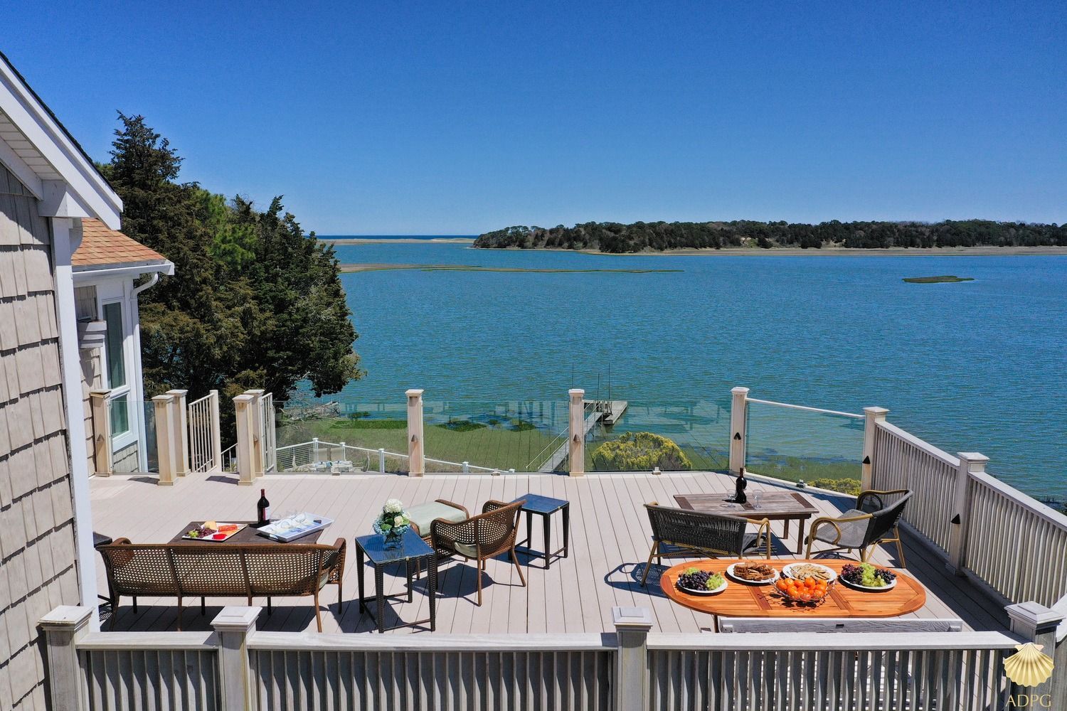 CAPE COD LUXURY WATERFRONT VACATION RENTAL ESTATE|POOL & DOCK|MA, USA