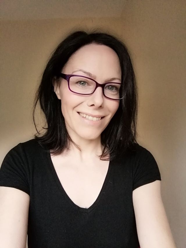 Joanne White's Instagram, Twitter & Facebook on IDCrawl